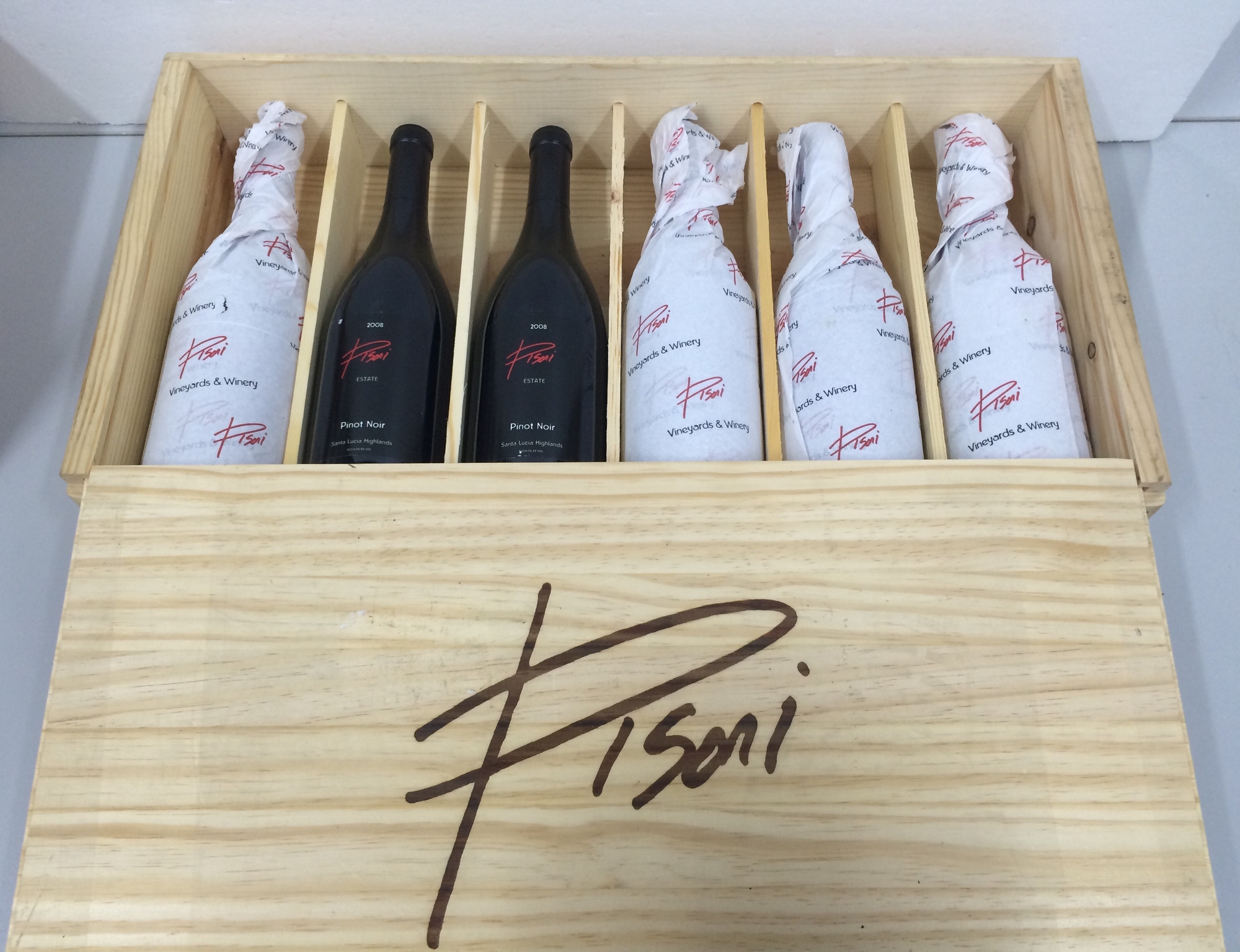 Pisoni Pinot Noir, Santa Lucia Highlands 2008