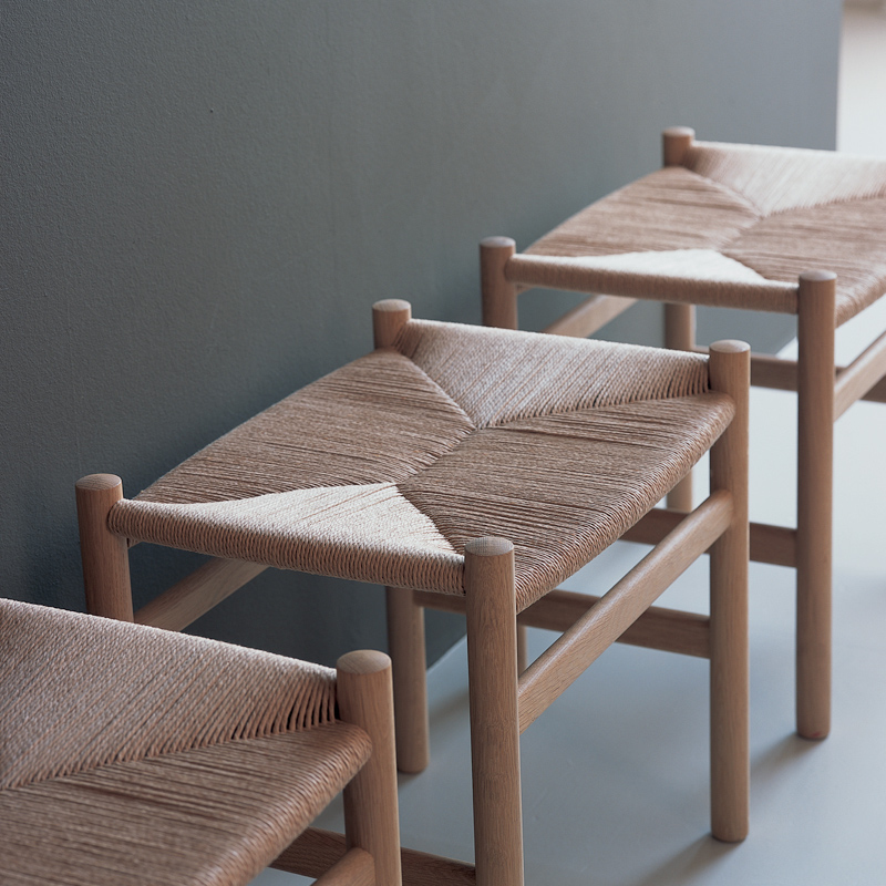 CH53 Wegner Stool