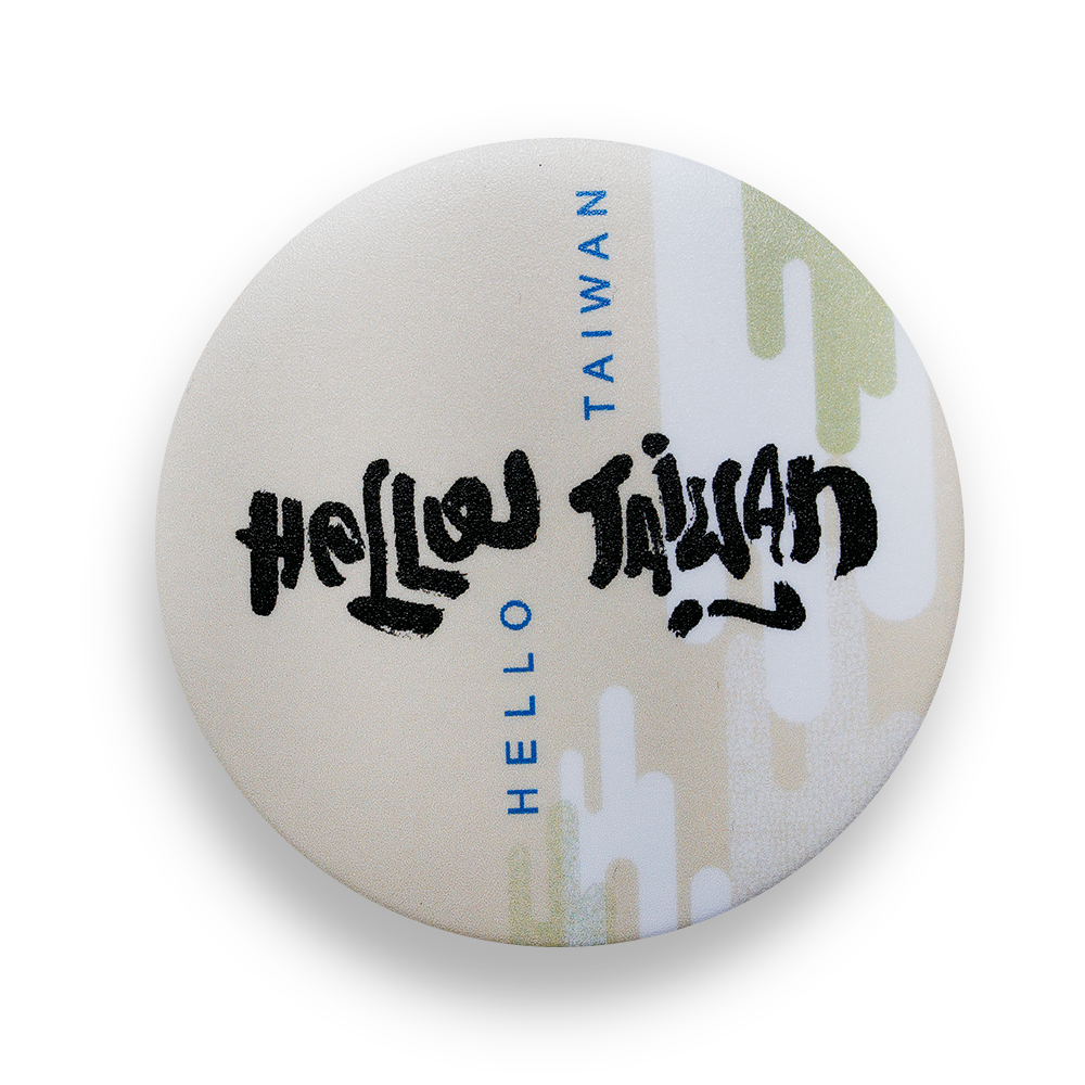 台灣紀念品｜Hello Taiwan 5.8CM胸章