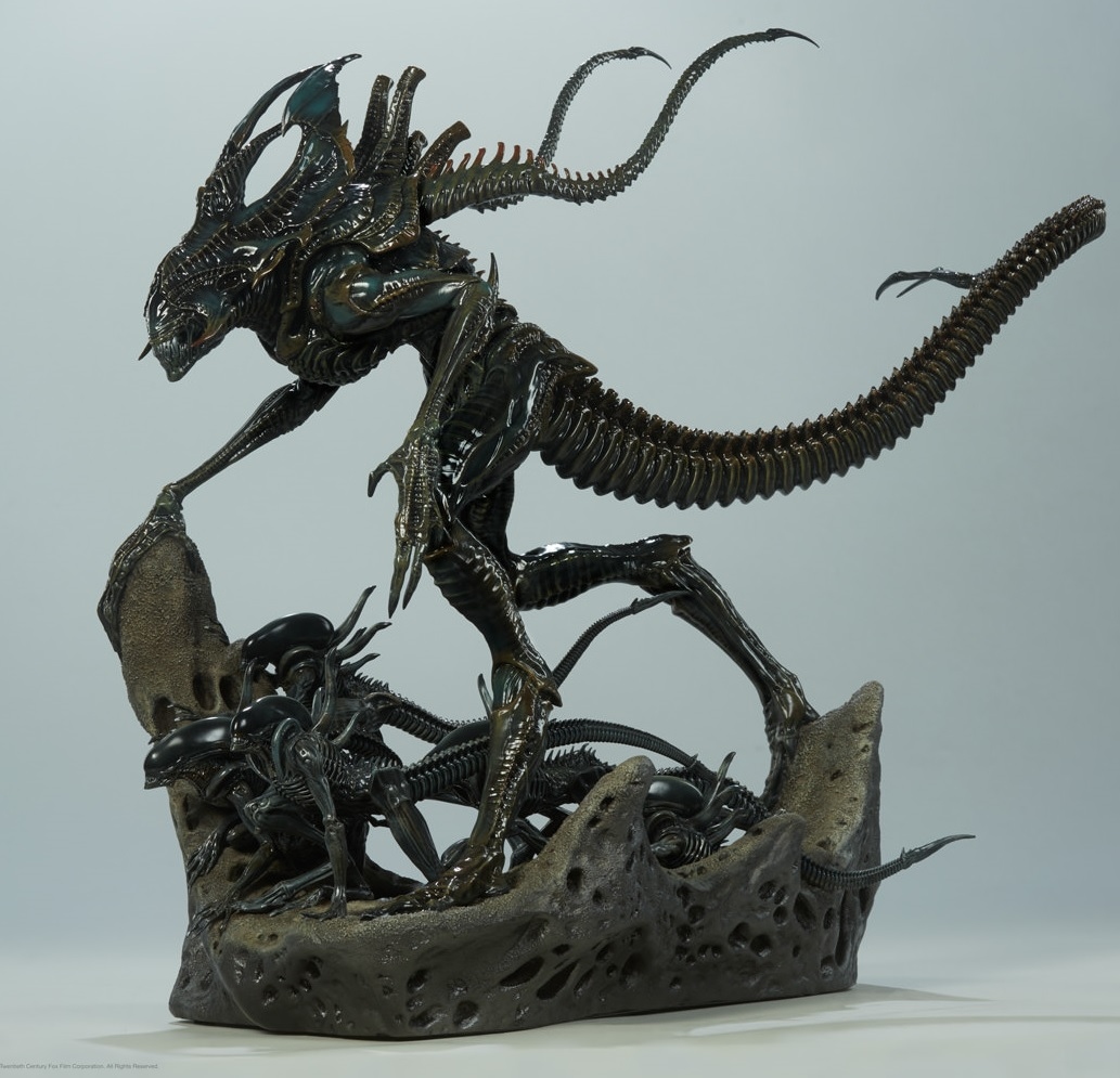 Unpainted alien king 1/4