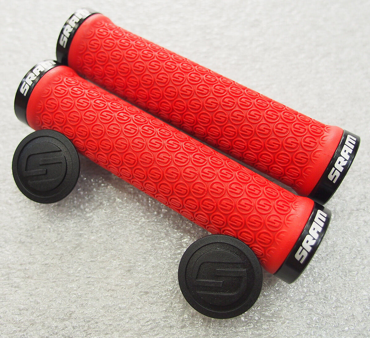 SRAM Locking Handlebar Grips, RED with Double Black Cla