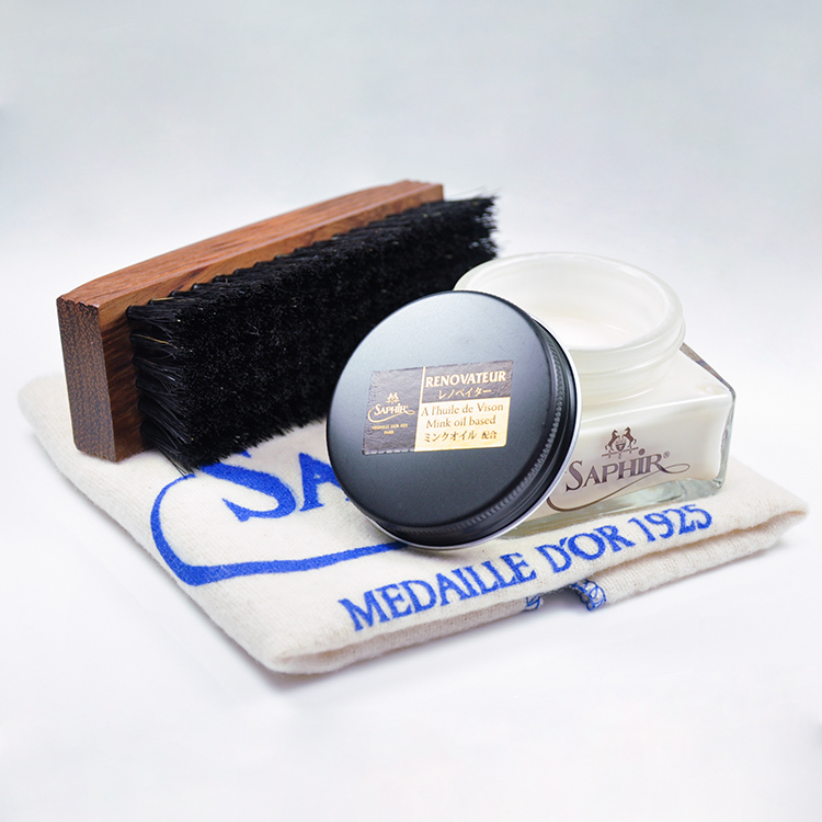 shine-care-kit-with-brush