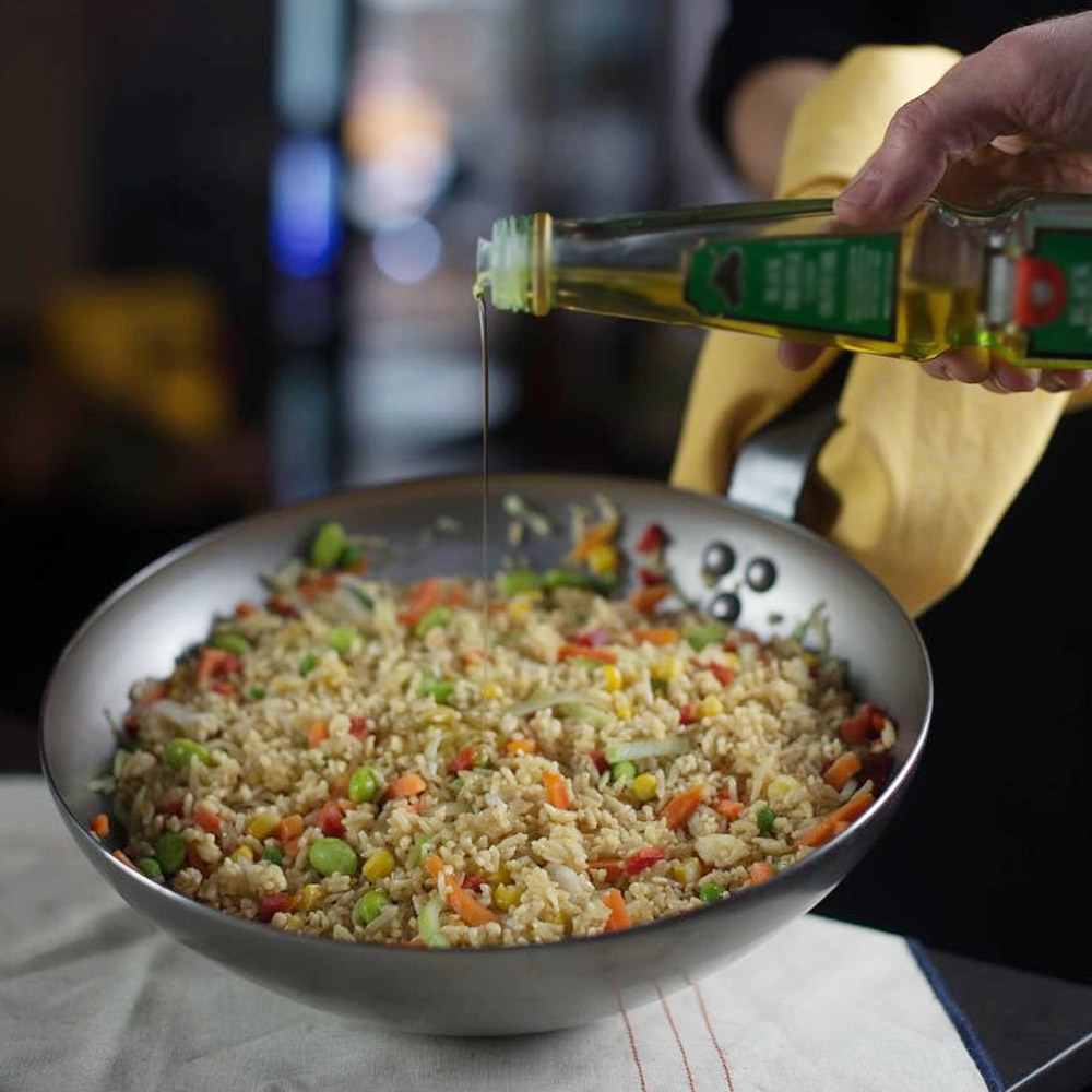 de BUYER MINERAL B Wok | Beeswax & Strong Steel