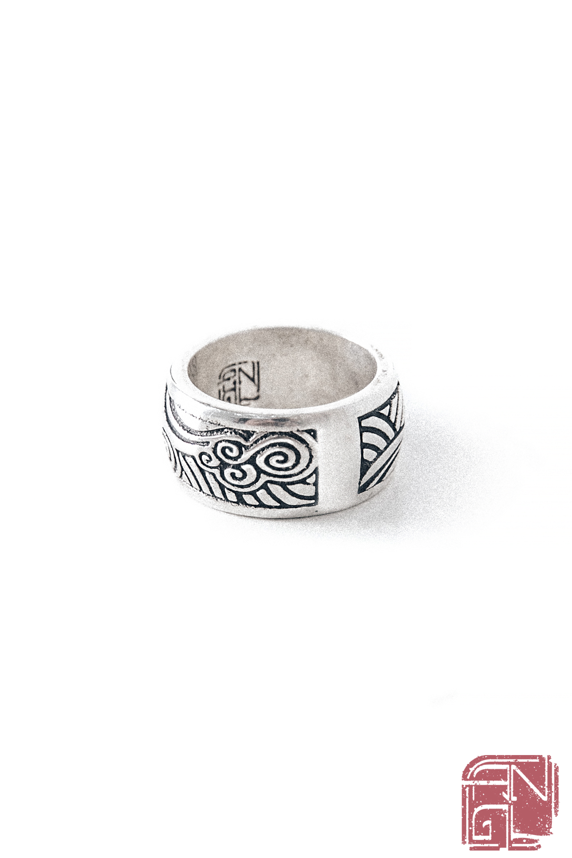 ANGLAN Wave Pattern Ring