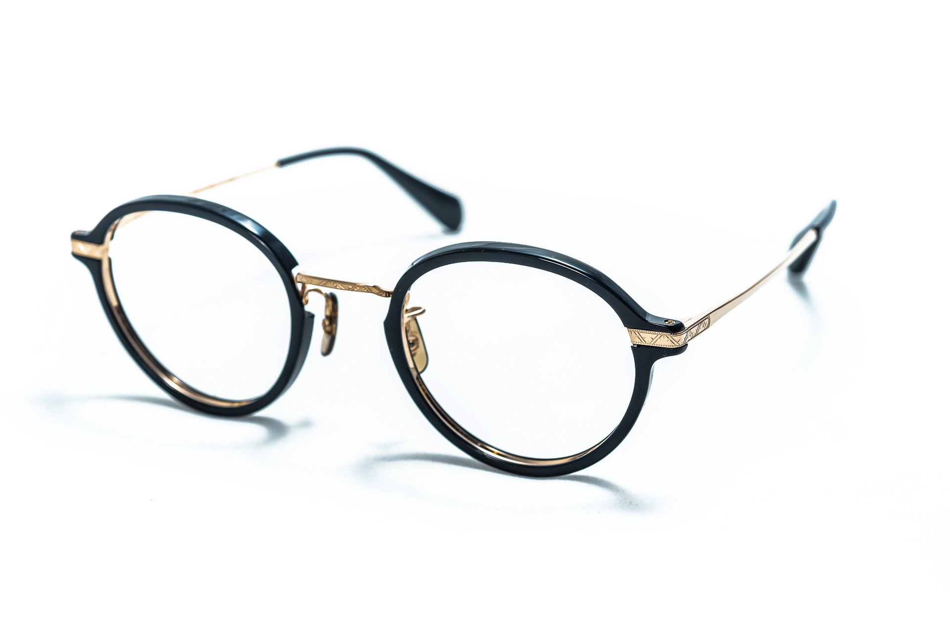 BLAKEMORE-1005- The New Black Optical