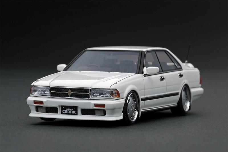 1/43 IG Nissan Cedric (Y31) Gran Turismo SV White