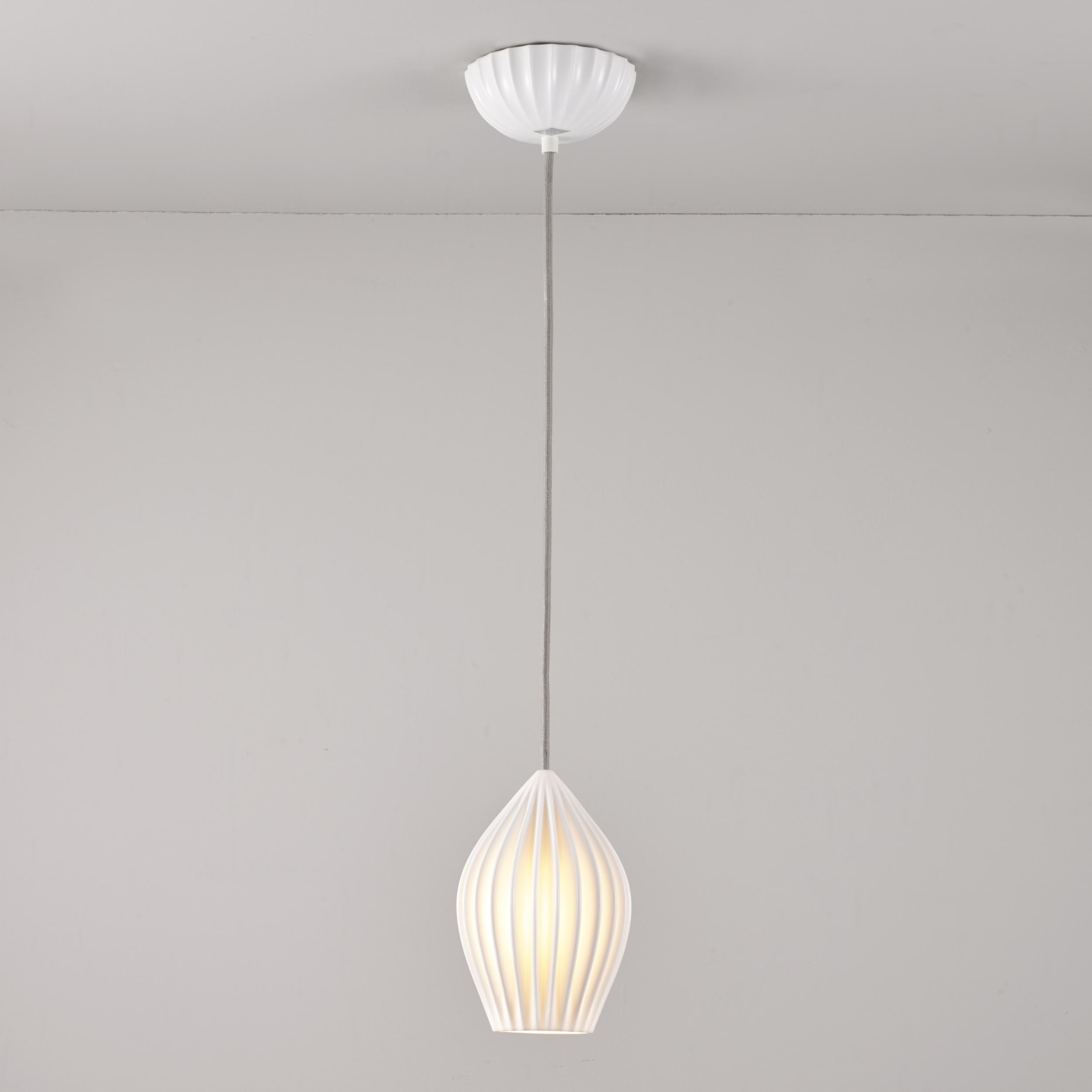 Fin Pendant Light - Medium