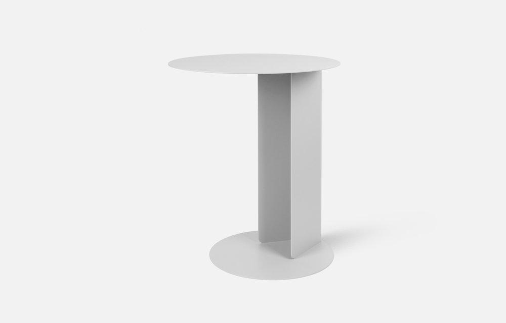 Kipa Table / esaila