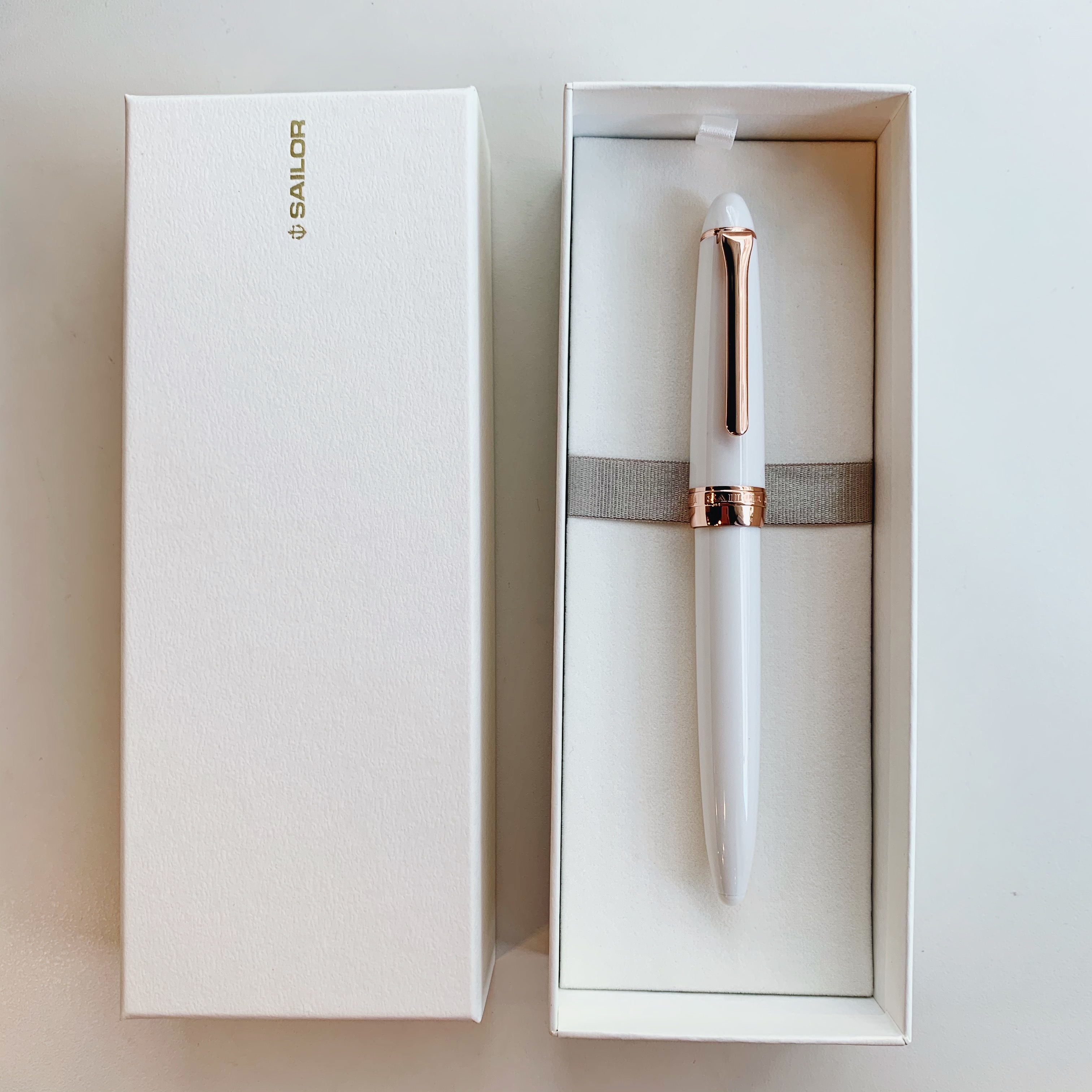 寫樂 Fasciner 鋼筆（白桿玫瑰金）
