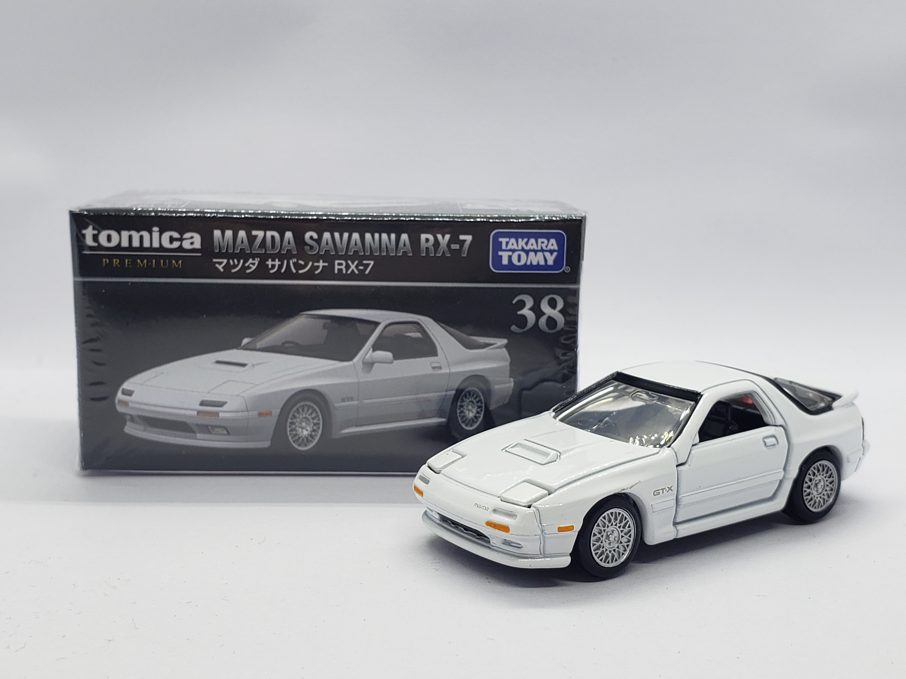 Tomica Premium No.38 Mazda Savanna RX-7 (White)