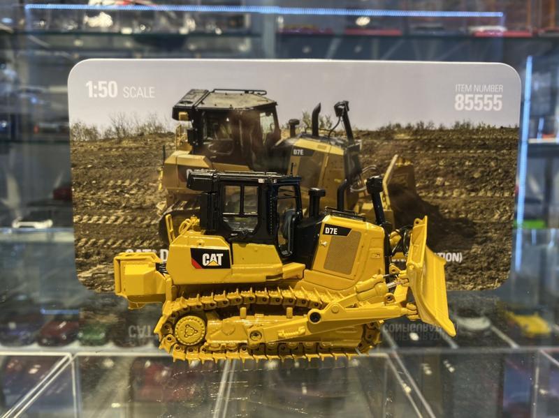 CAT 85555 D7E TRACK - TYPE TRACTOR 1/50