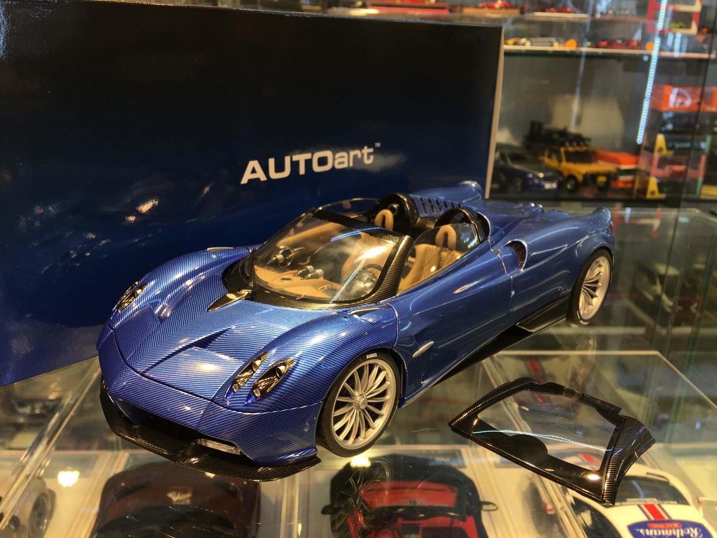 AutoArt 78286 Pagani Huayra Roadster 藍色 1/18