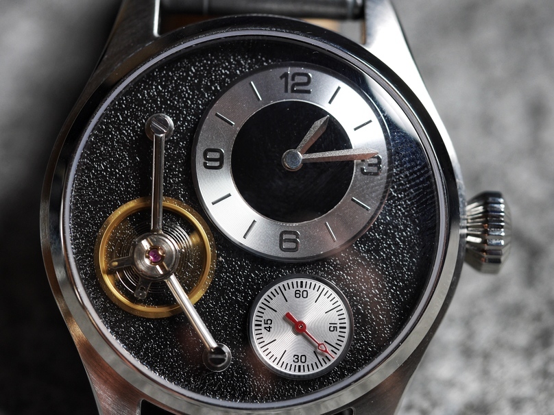 CKL Watches - Model 1 懸浮芯輪系列