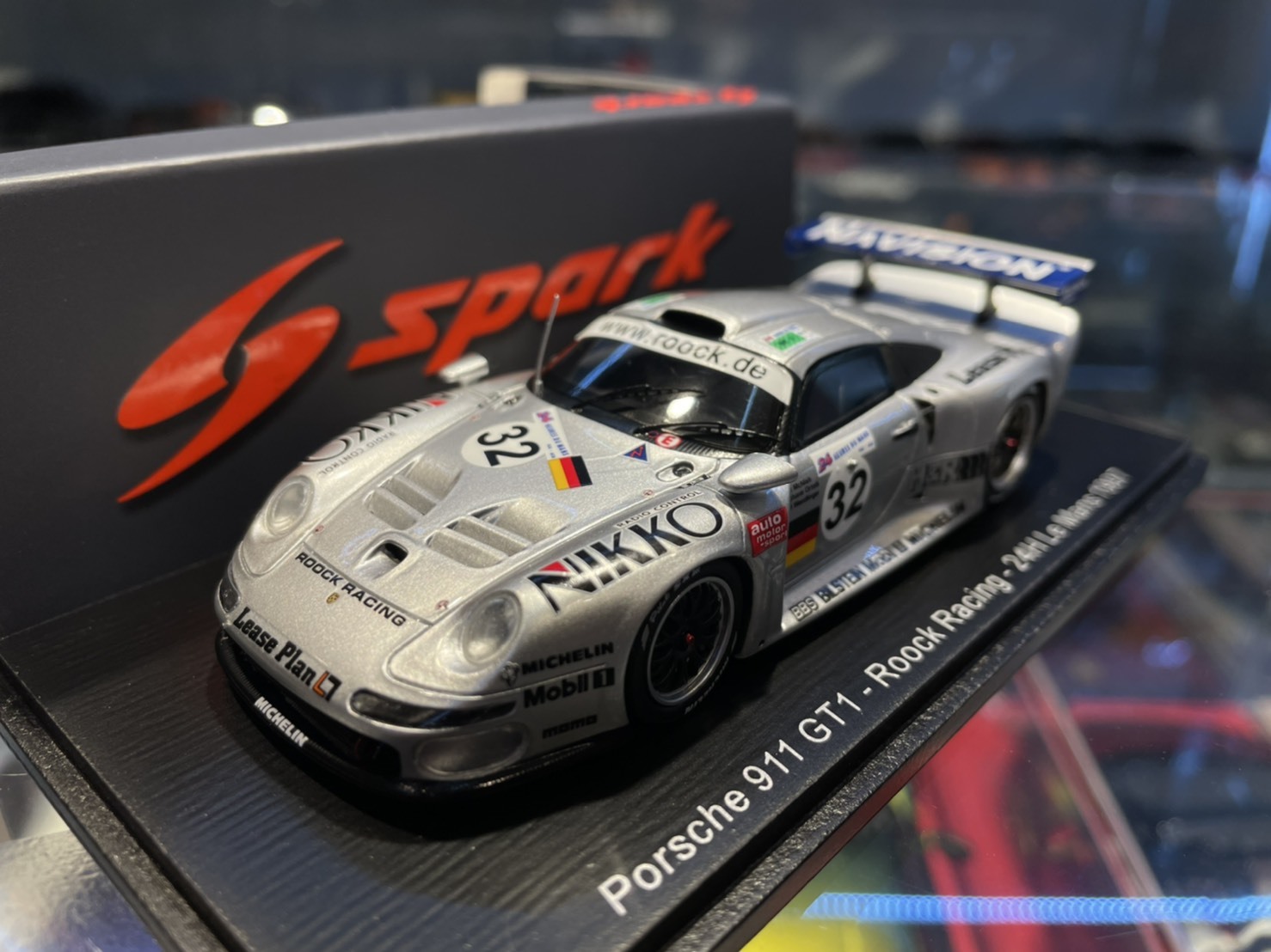 Spark S5608 Porsche 911 GT1 #32 Roock Racing 1/43