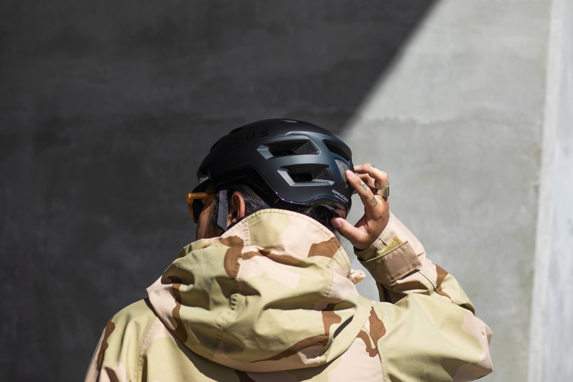 KPLUS RANGER Urban Helmet｜單車頭盔｜帽款造型｜LED警示燈｜