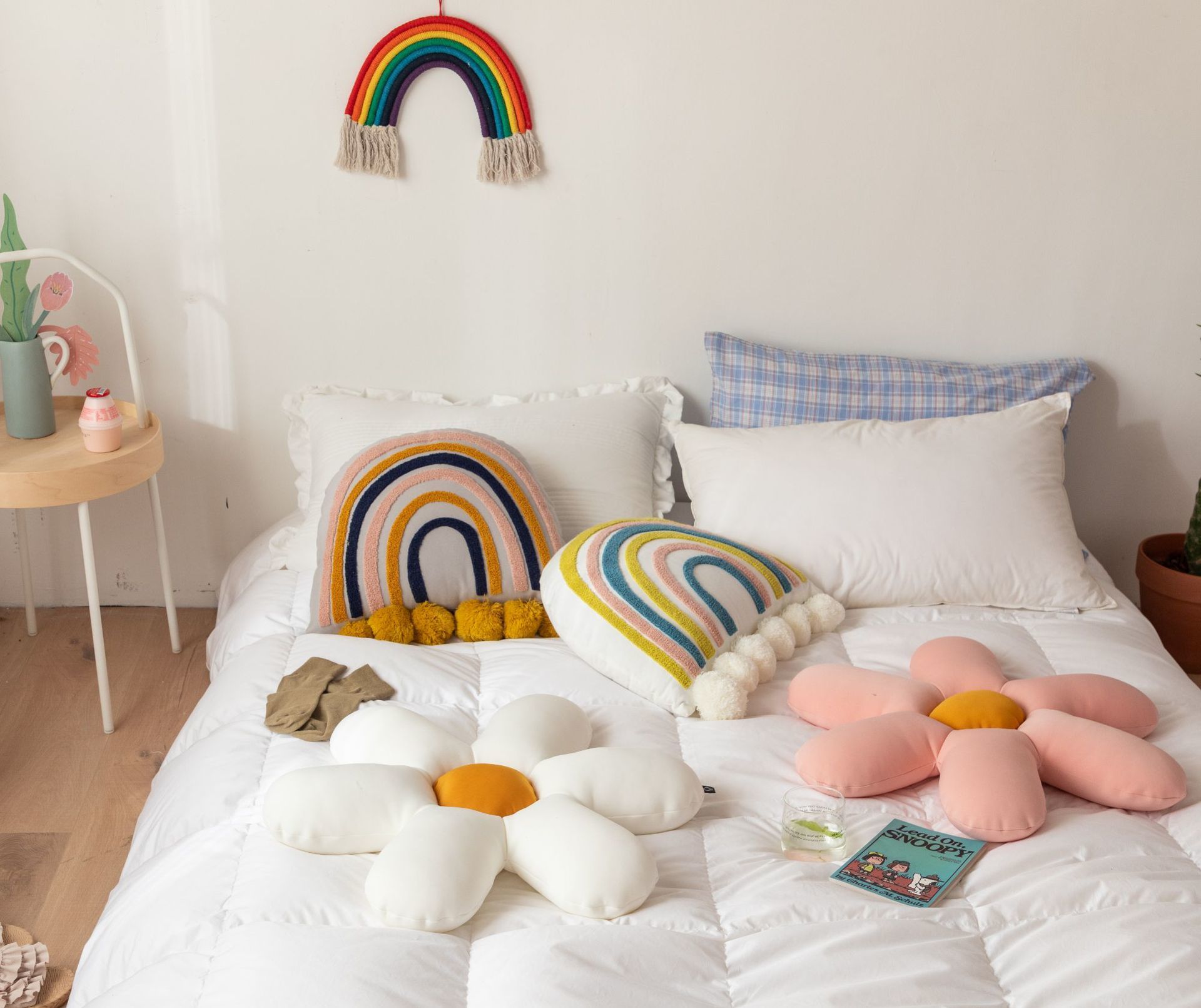 Rainbow & flower Pillow