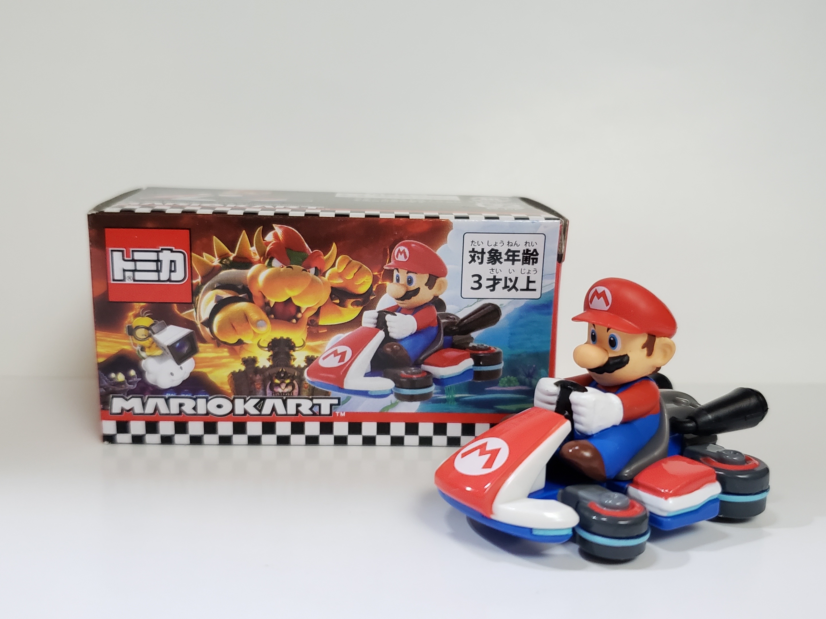 Tomica Universal Studios Japan Mario Kart - Mario (USJ)