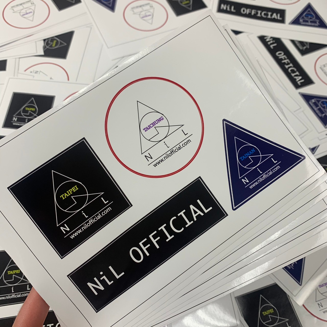 NiL Home系列 品牌LOGO 防水貼紙