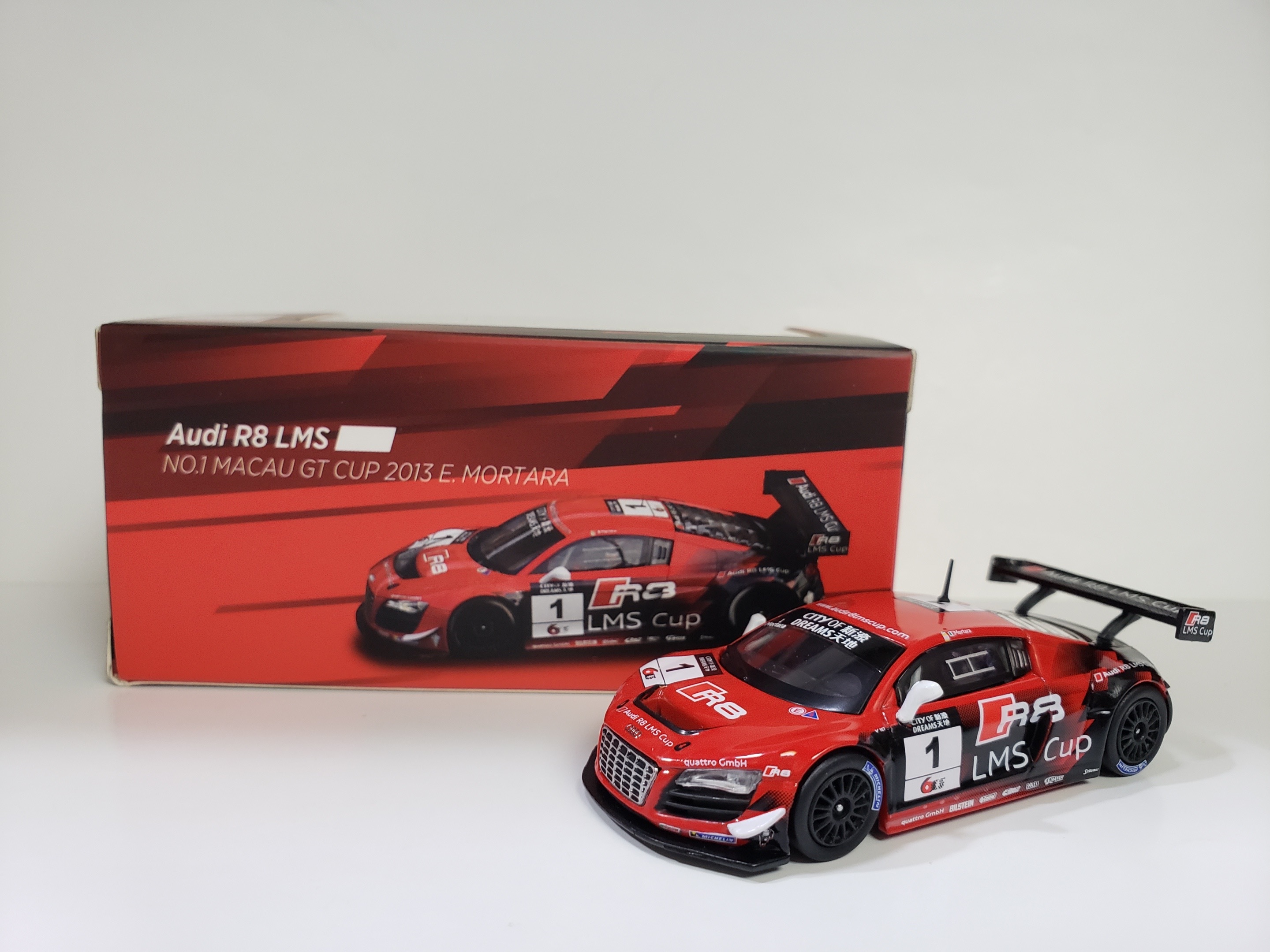 POPRACE 1/64 Audi R8 LMS Macau GT Cup 2013 Edoardo Mor