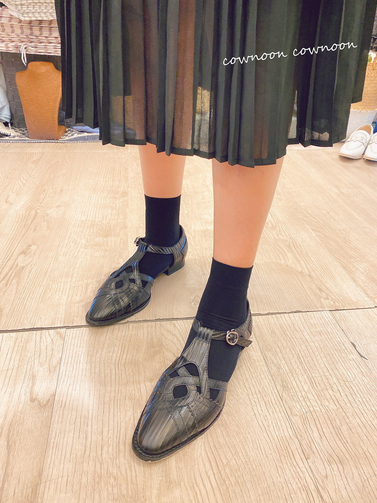 leather lab 23537 黑鏤空 shoes