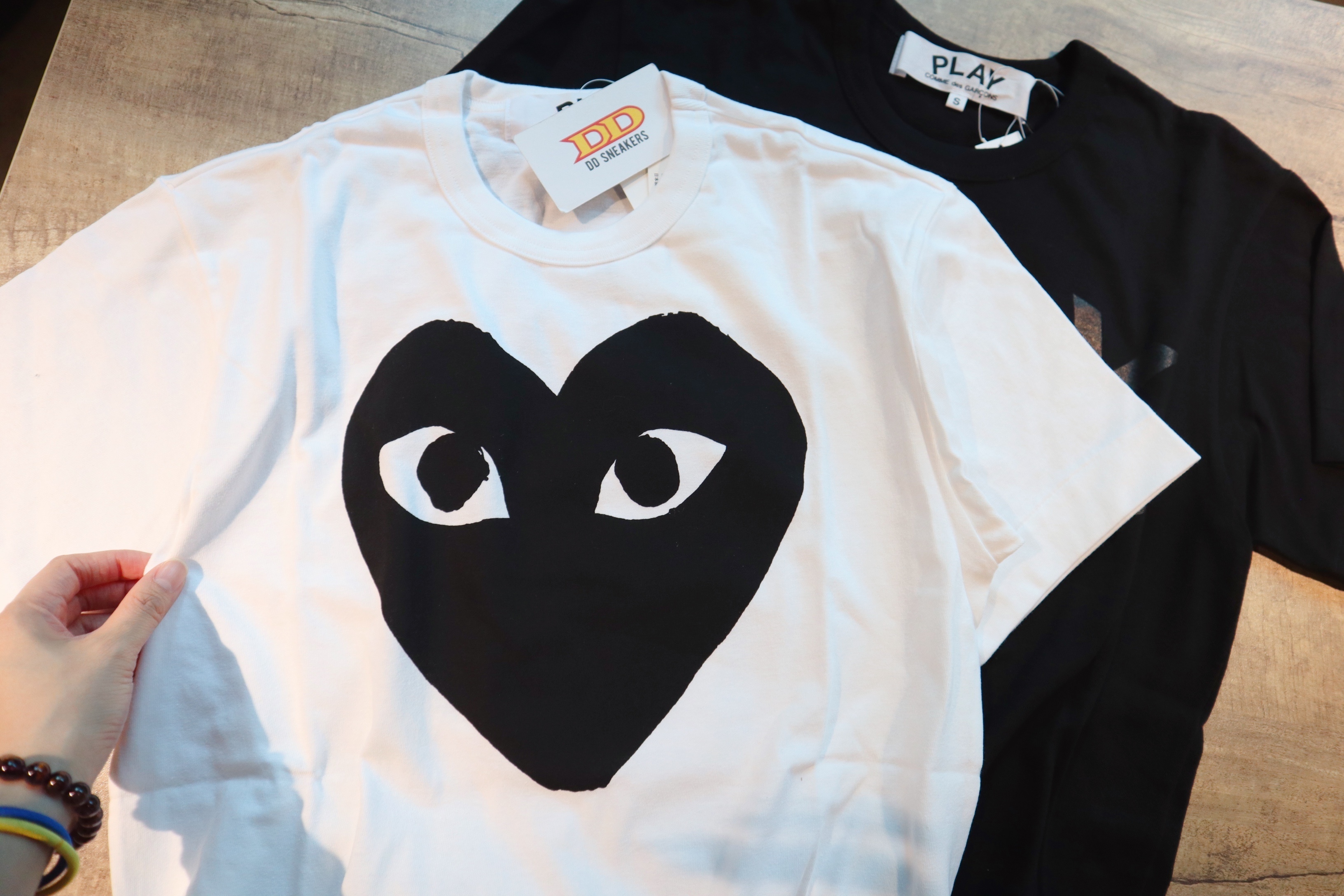 CDG PLAY RED HEART TEE