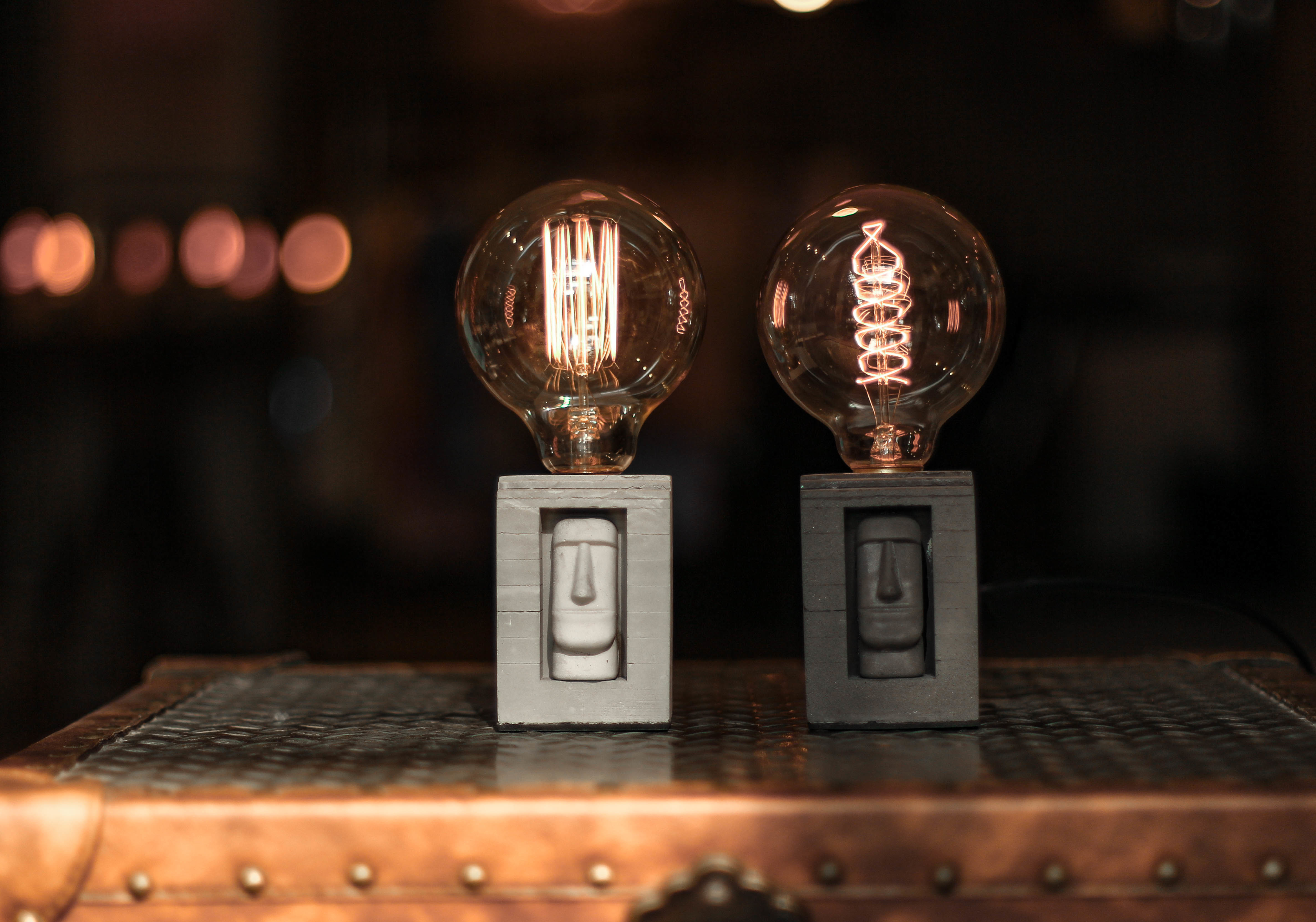 SHU｜Square Face Moai Cement Lamp