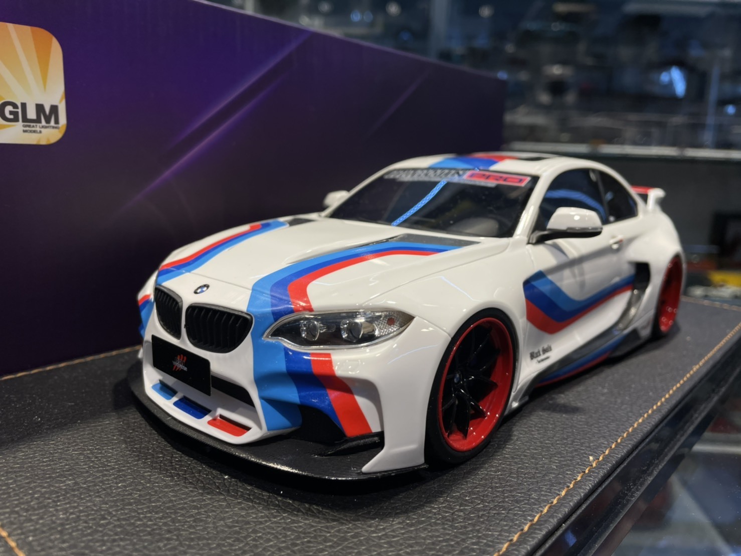 GLM GLM188001 DarwinPRO MTC DESING BlackSails M2 1/18