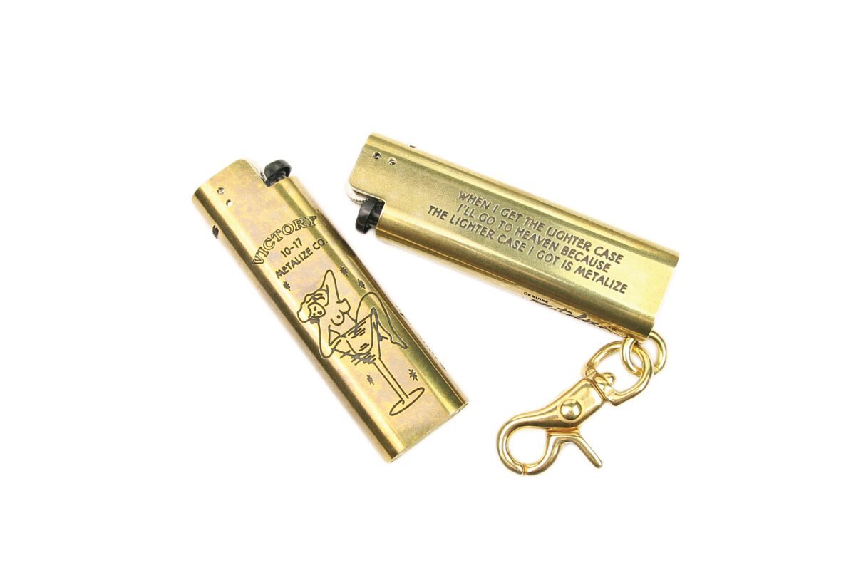 Brass lighter case pin up girl