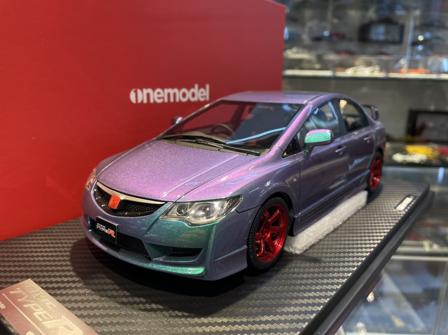 OneModel Honda FD2 Civic Type R 變色龍 1/18 (樹酯車)