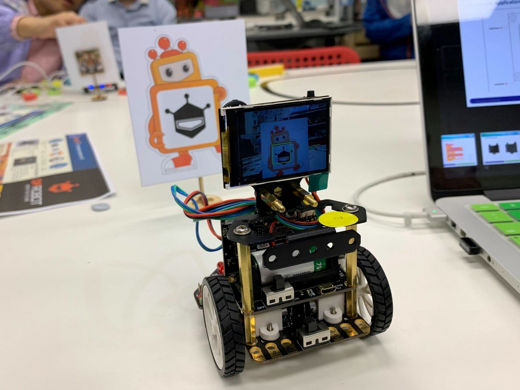 STEM 機械人編程培訓課程 | DTSL