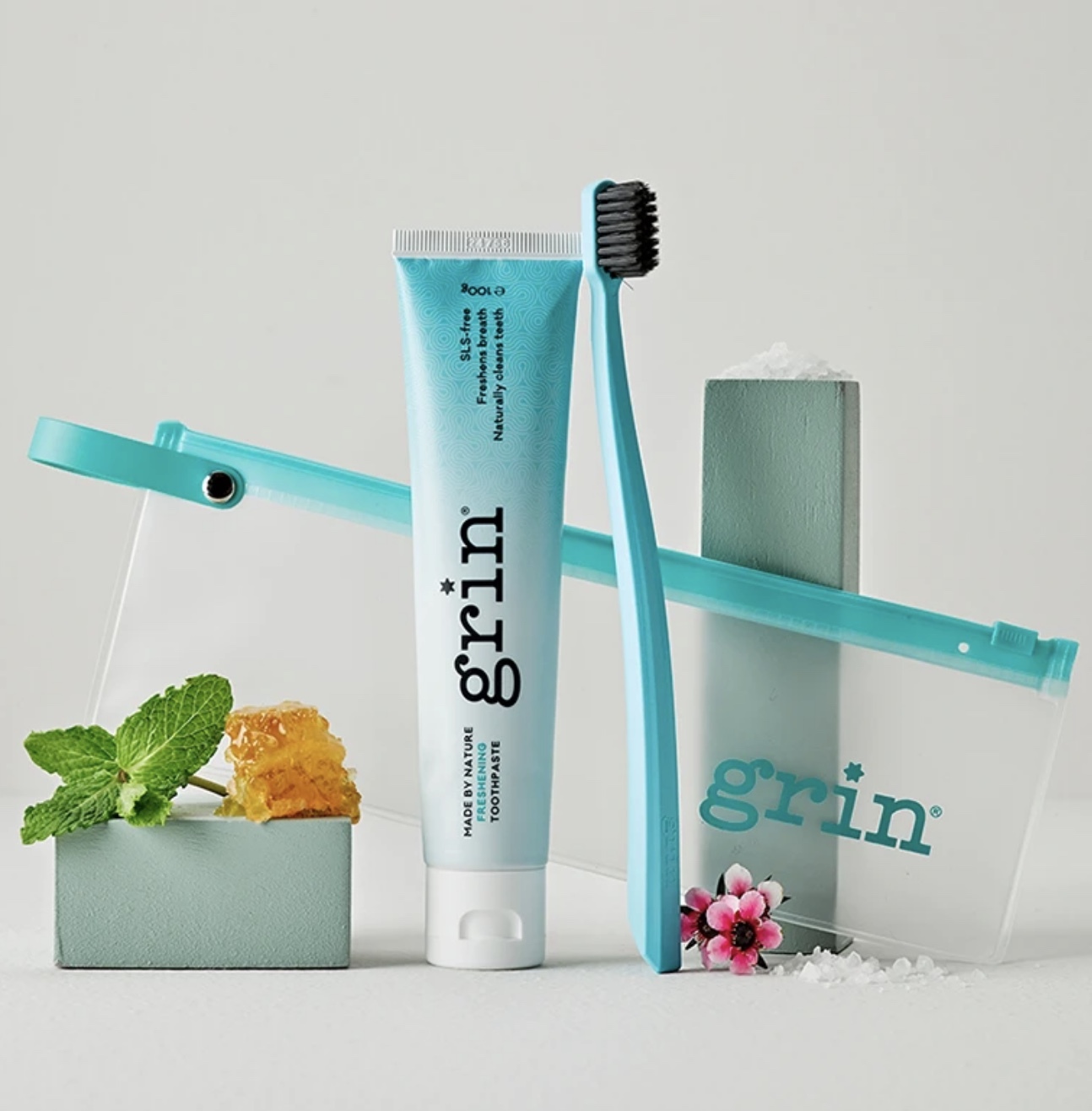 GRIN Mini On-the-Go Freshening 2pc (100g) $11.99