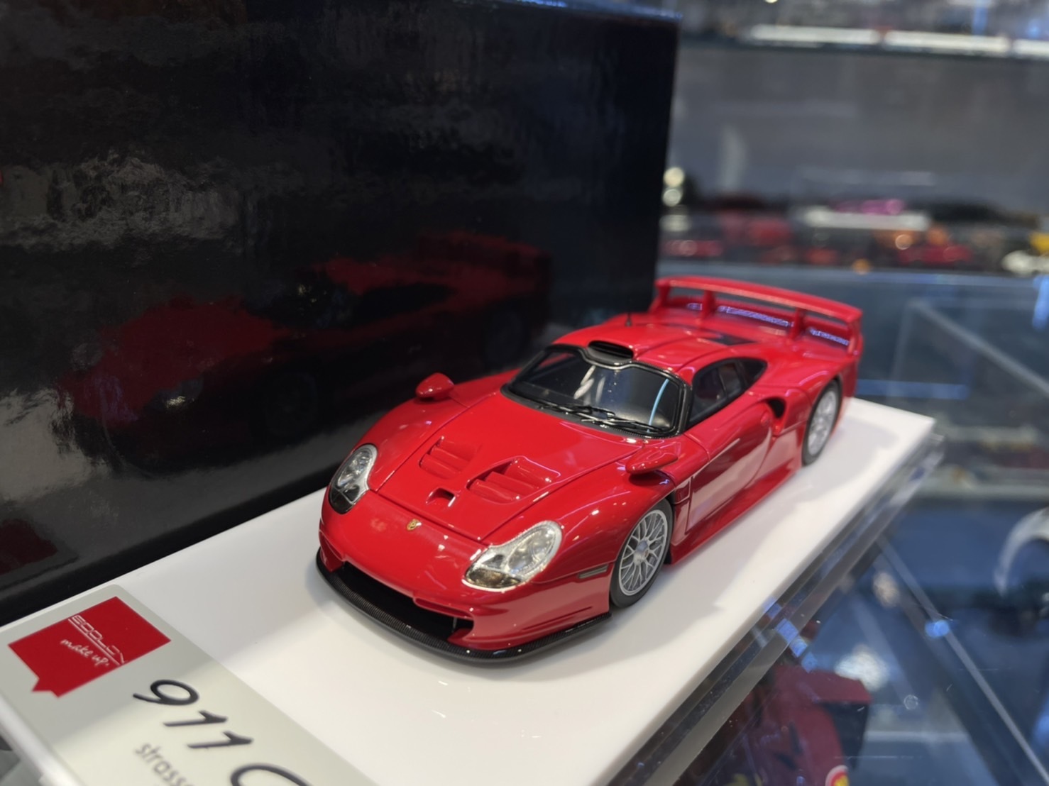 MakeUp EM554C Porsche 911 GT1 EVO Straßenversion 1/43