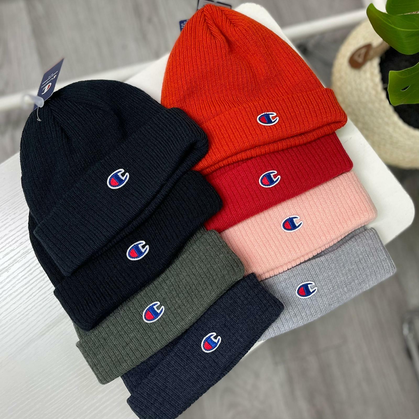 Champion Small Logo Beanie