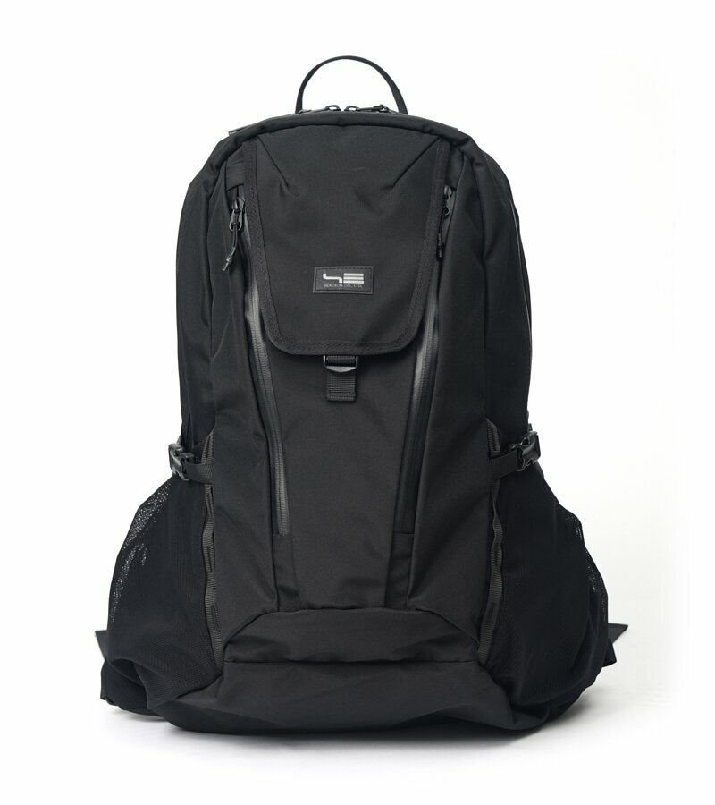 ST26 | TRAVEL BACKPACK BLACK