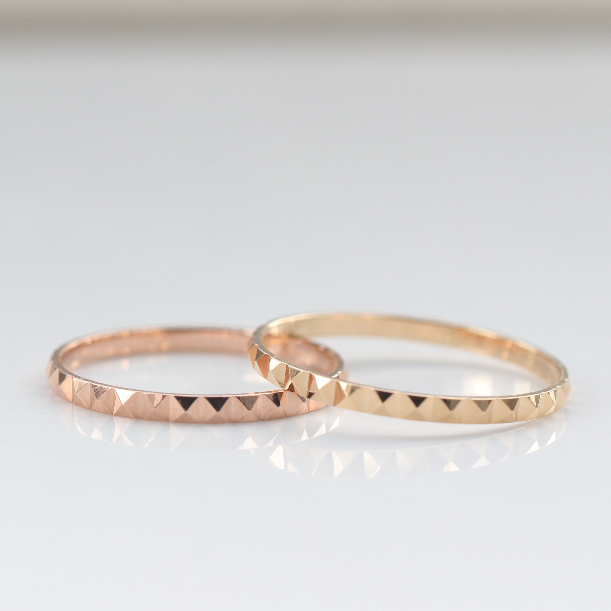 18K Simple Pyramid Ring