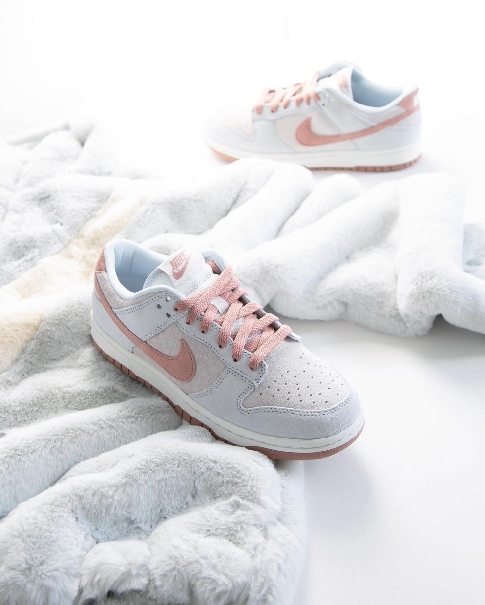 Nike Dunk Low Fossil Rose