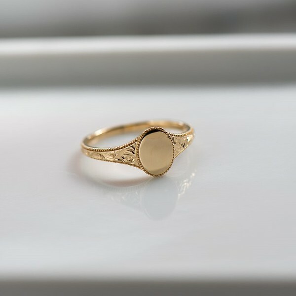 18K Gold Signet Ring