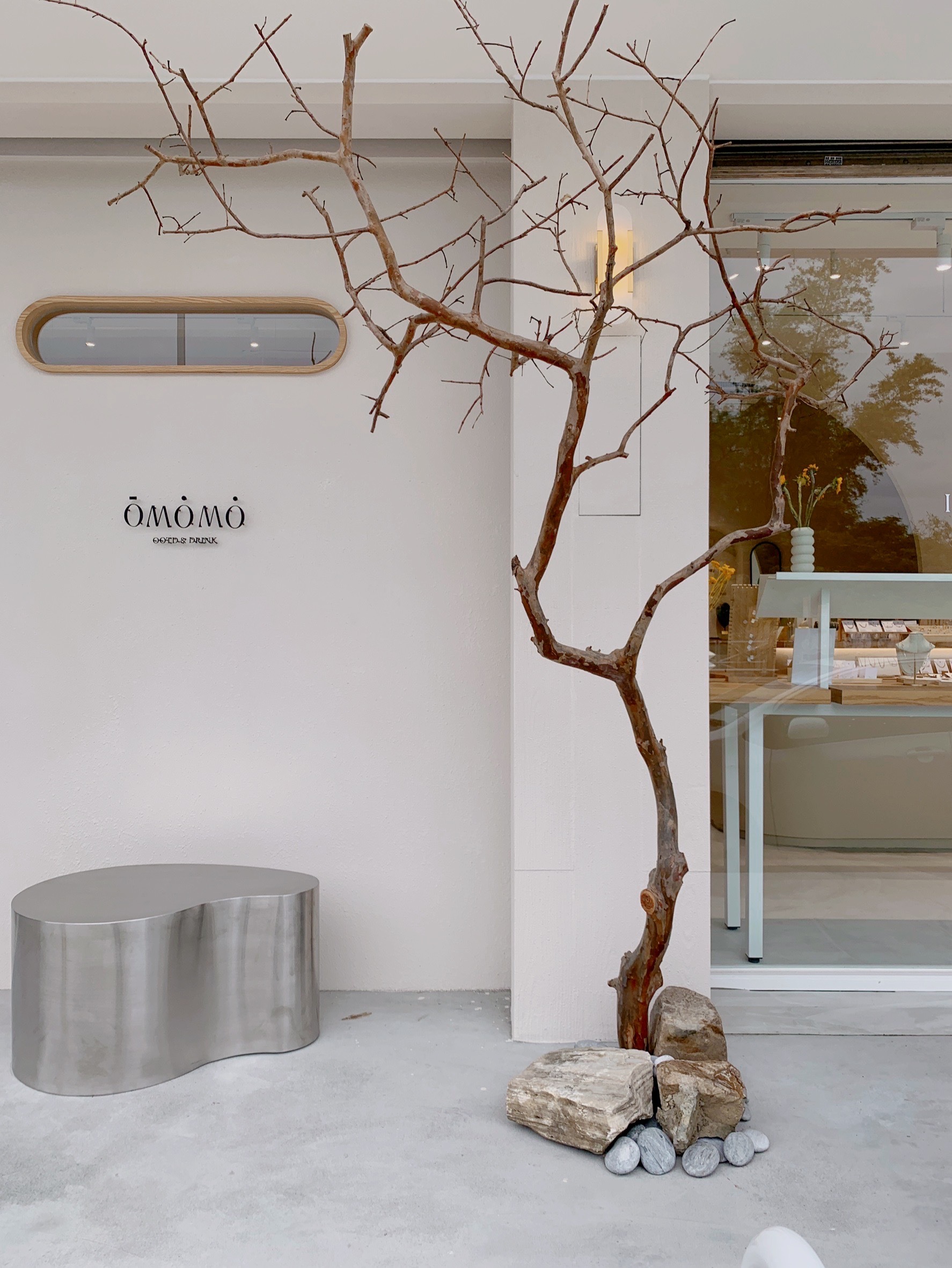 【一秒置身韓國】台中首間韓系飾品咖啡廳｜ARiA SPACE ft. OMOMO，邊挑選飾品邊品嘗醇香飲品