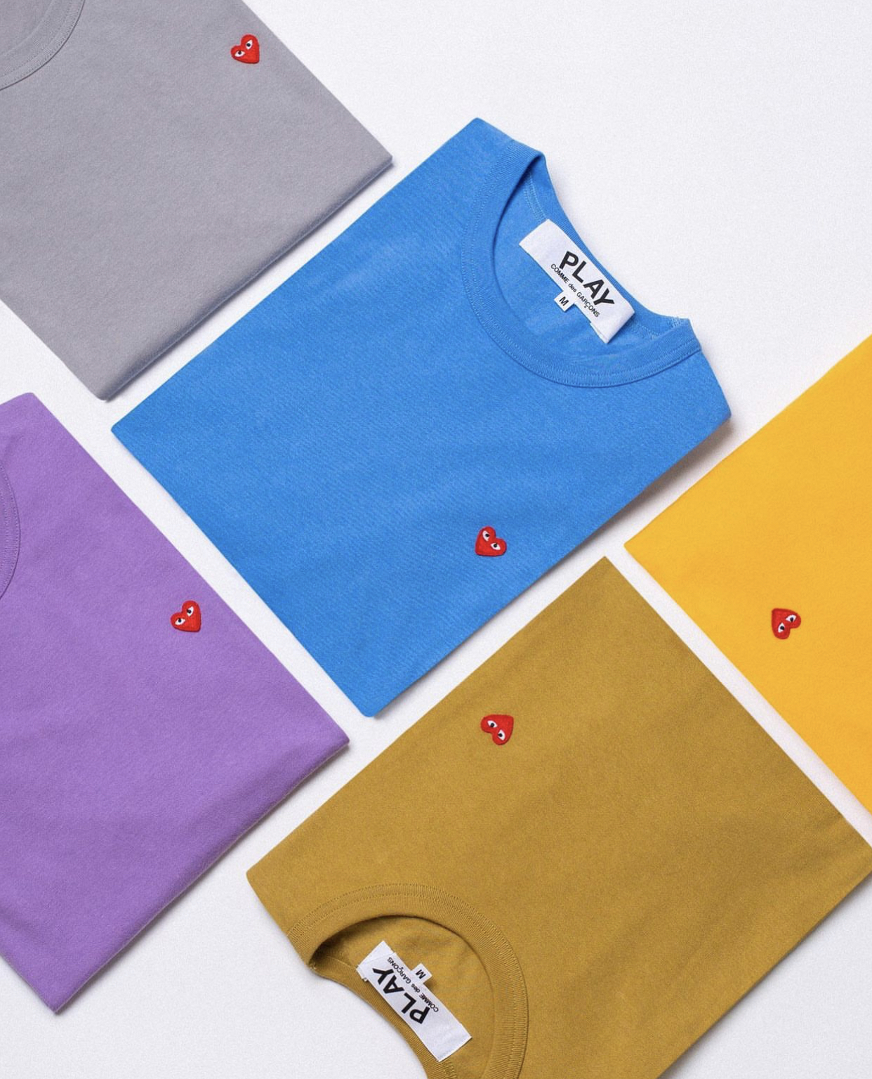 CDG PLAY SMALL RED HEART TEE