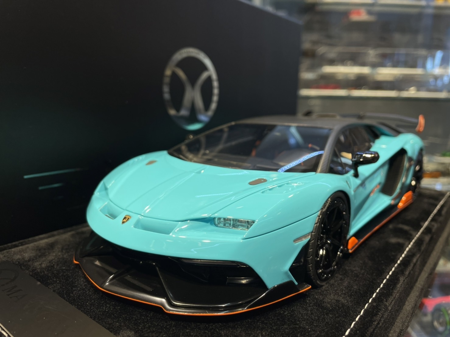 MANSORY Cabrera SVJ Miami Blue 1/18 (樹酯車)