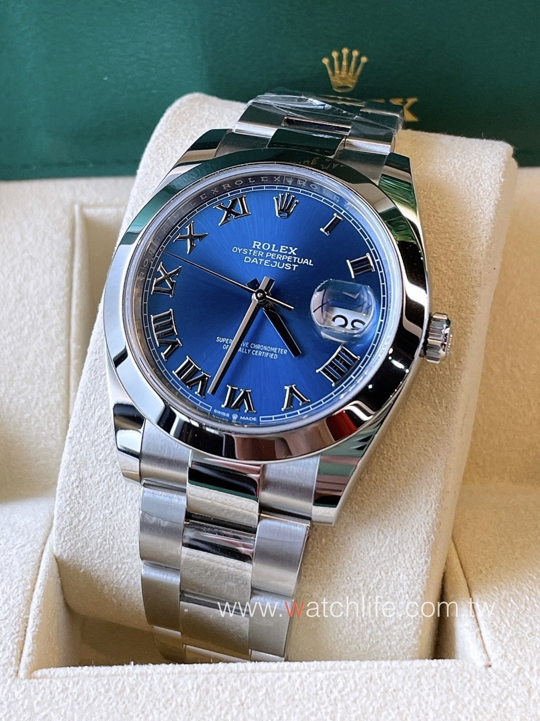 Rolex 126300 藍羅馬