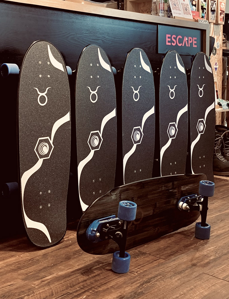 Waterborne Taurus Widebody Black Bamboo Surfskate 衝浪滑板