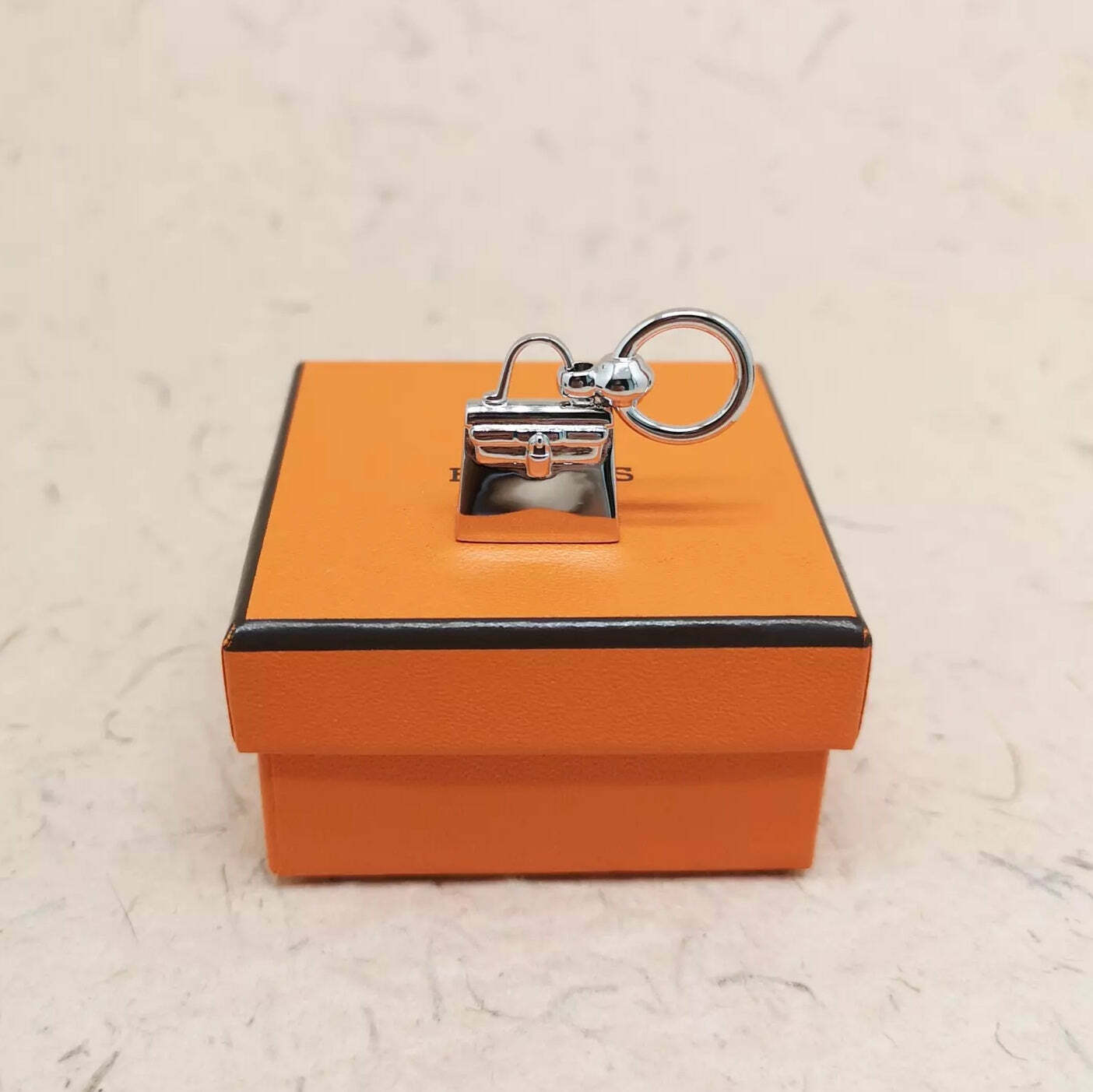 HERMES Mini Kelly Twilly Ring (銀)