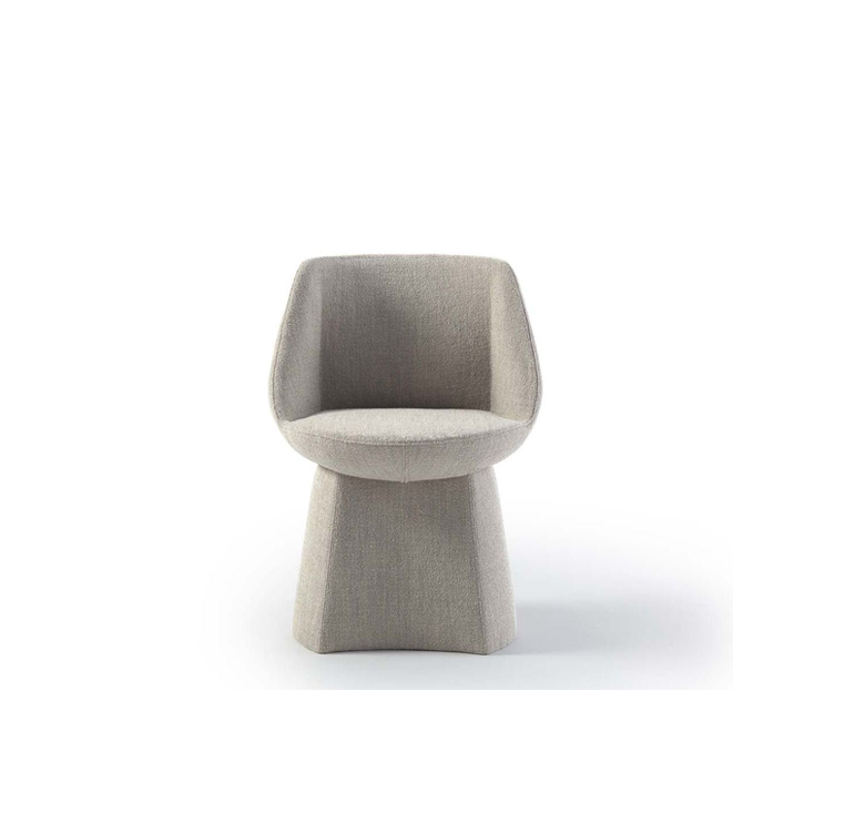 Magnum 繃布腳單椅