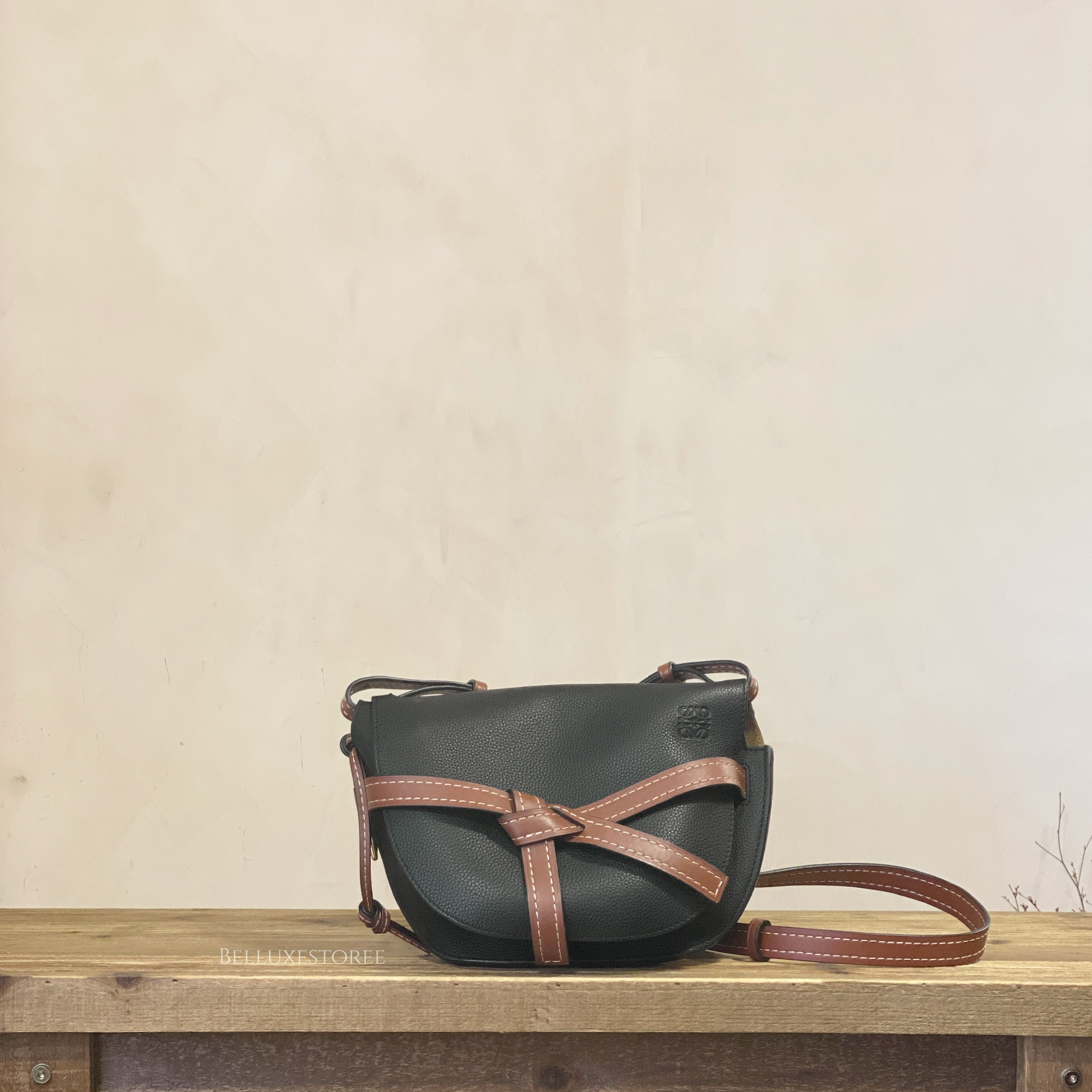 [Pre-owned] Loewe gate bag small Black/tan