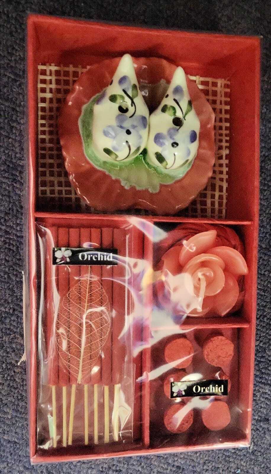 E1 TRIANGLE INCENSE WITH HOLDER - MIX