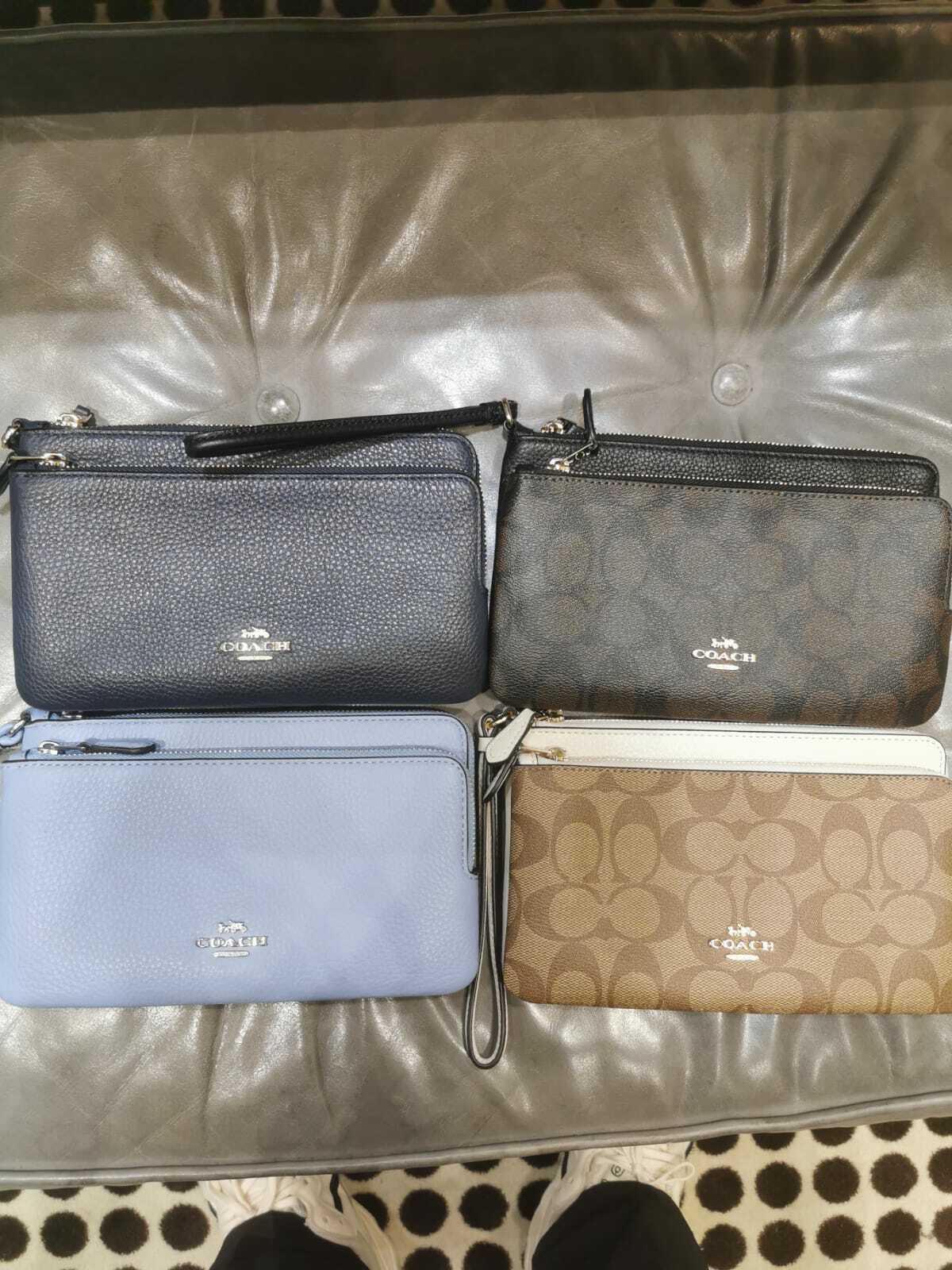 COACH CLASSIC DESIGN WRISTLET WITH DOUBLE POUCH