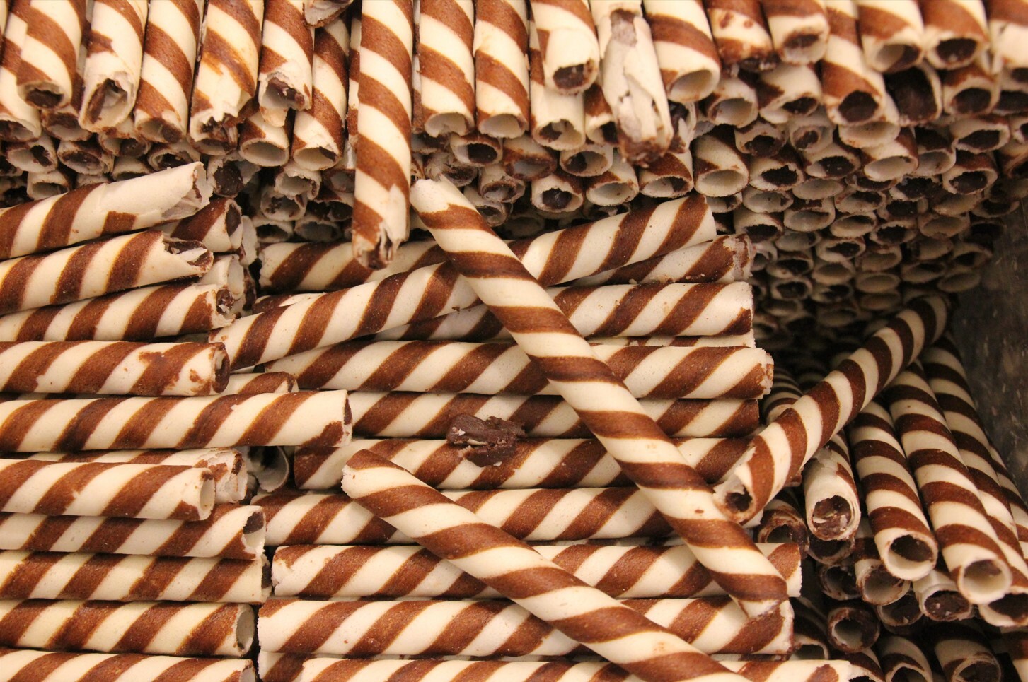 Zebra Rolled Wafer Stick (Chocolate)