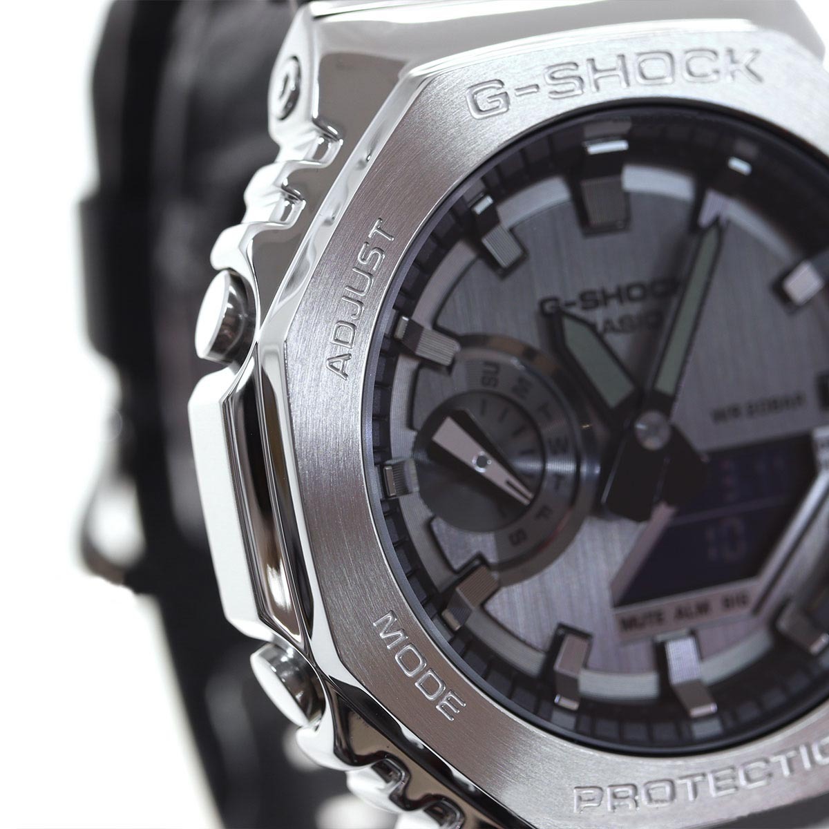 Casio G-Shock GM-2100-1A CasiOak Metal Case Men Watch Casio G-Shock GM-2100-1A CasiOak Metal Case Men Watch