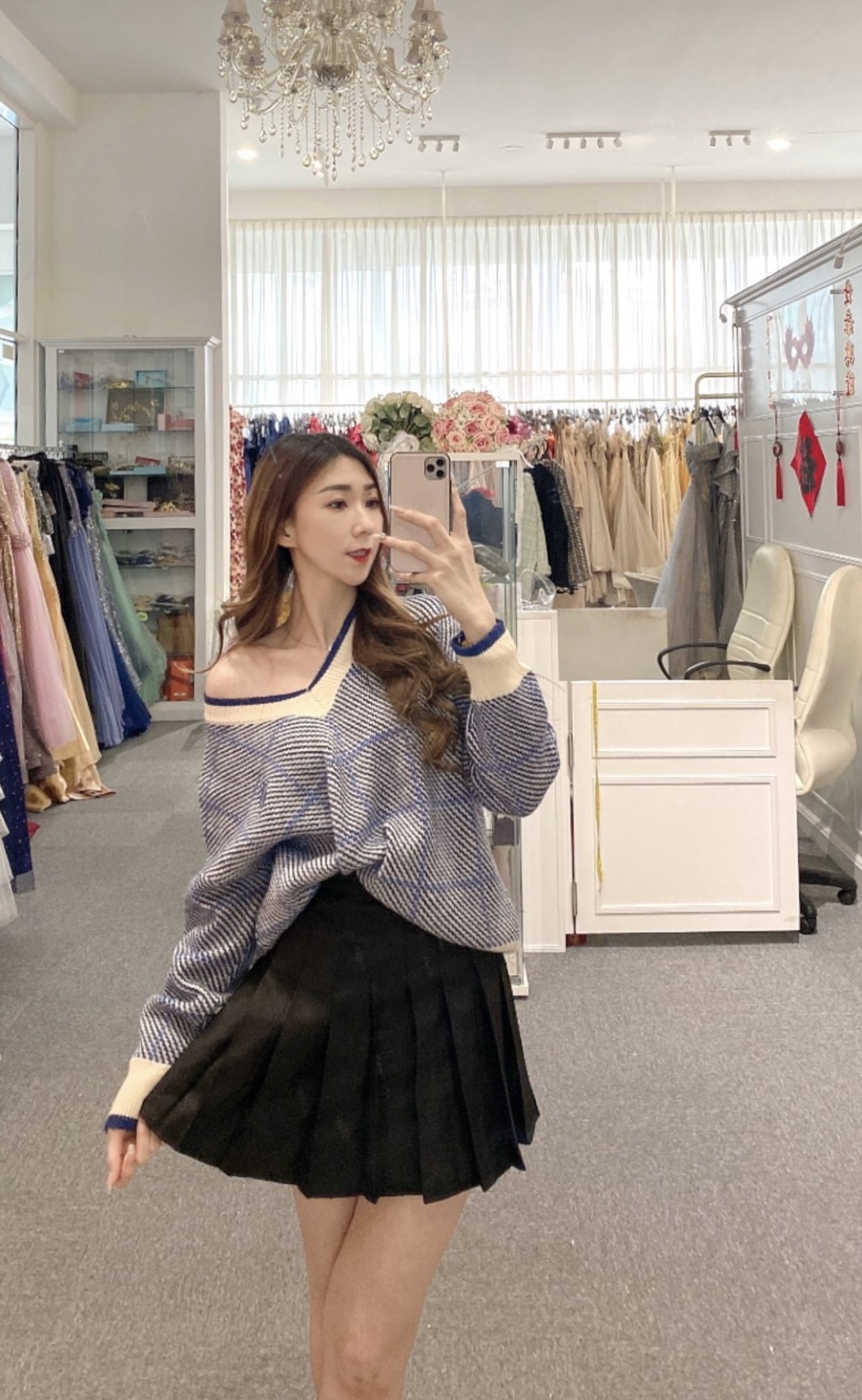 Hi dear, thank you for your enquiry. T51 Preppy Style